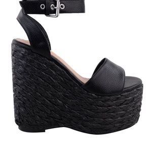 ShopEvelynne | Shoes | My Favorite Shoes Black Buckle Raffia Chunky ...